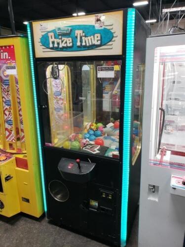 30 PRIZE TIME PLUSH CLAW CRANE MACHINE
