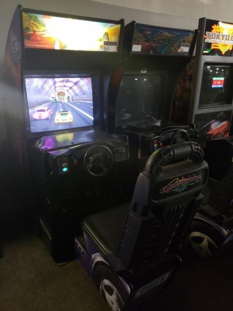 CRUISIN WORLD 31 SITDOWN RACING ARCADE GAME #1