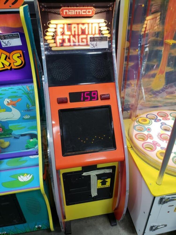 FLAMIN FINGER TICKET REDEMPTION GAME NAMCO