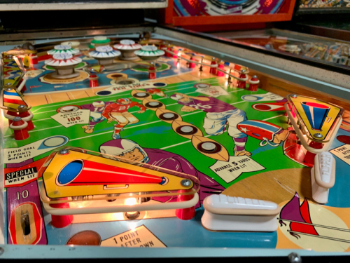 KICKOFF PINBALL MACHINE WILLIAMS 1967