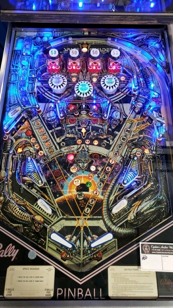 SPACE INVADERS WIDE BODY CLASSIC PINBALL MACHINE BALLY