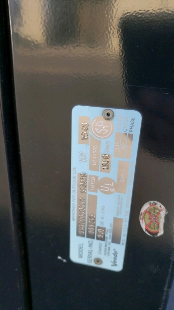 VENDO SODA CAN BOTTLE VENDING MACHINE