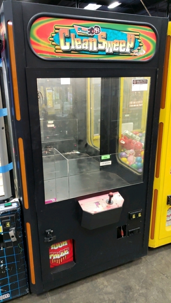 40 SMART CLEAN SWEEP BLACK PLUSH CLAW CRANE MACHINE