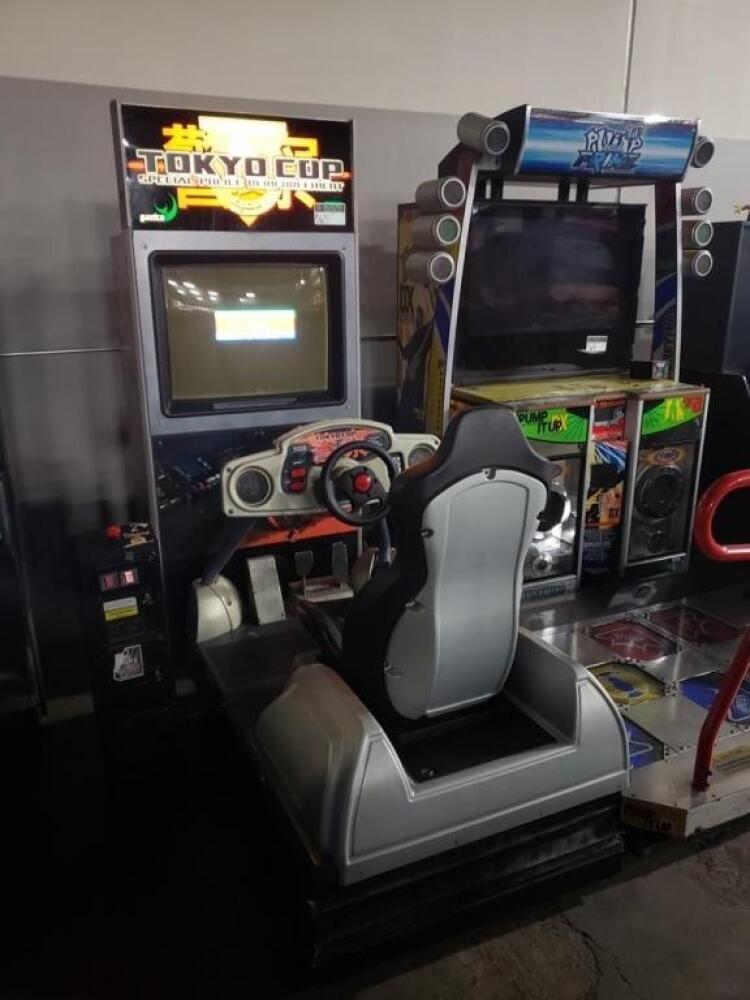 TOKYO COP MOTION SITDOWN DRIVER ARCADE GAME