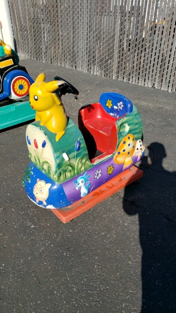 KIDDIE RIDE PIKACHU LOG RIDE #3