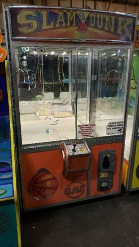 ELAUT SLAM DUNK JUMBO PLUSH CLAW CRANE MACHINE