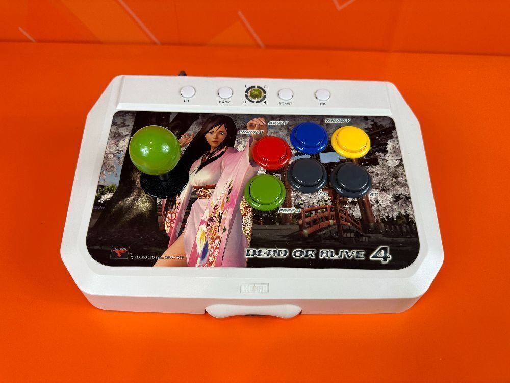 Dead or Alive 4 Fight Stick Bundle