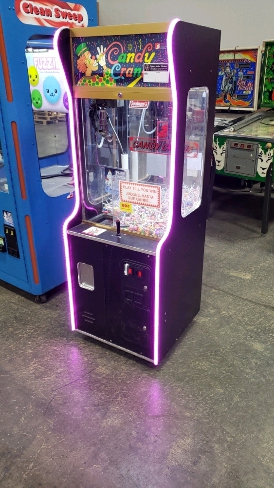 24 SMART CANDY CRANE CLAW MACHINE