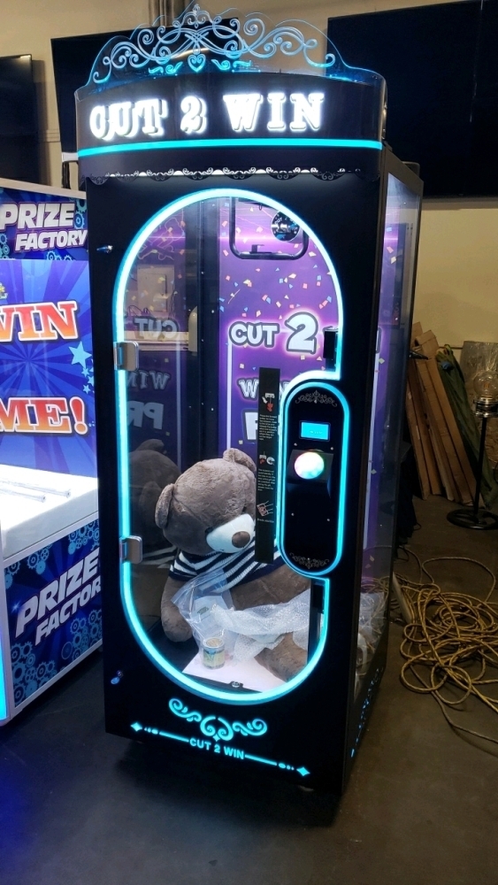 CUT 2 WIN DELUXE LARGE PRIZE REDEMPTION GAME BRAND NEW!!! PIPELINE ...