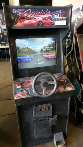 CRUISIN' USA UPRIGHT RACING ARCADE GAME
