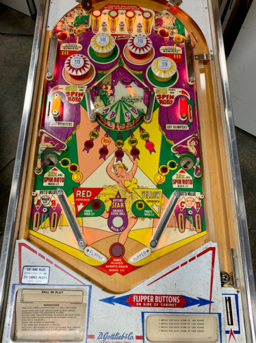 DANCING LADY PINBALL MACHINE GOTTLIEB 1966