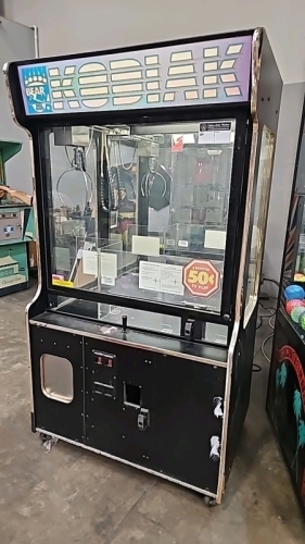 40 KODIAK PLUSH CLAW CRANE MACHINE SMART INDUS.