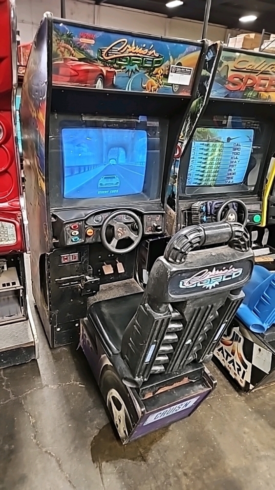 CRUISIN WORLD SITDOWN DRIVER ARCADE GAME
