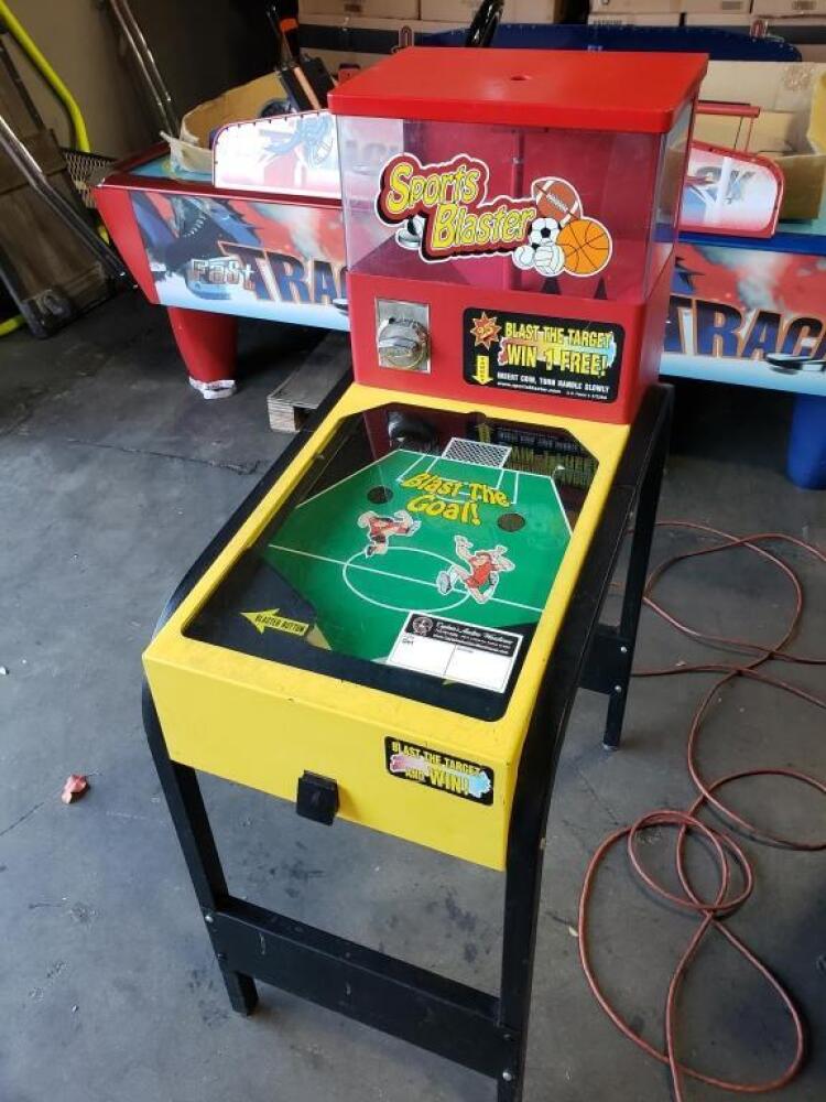 SPORTS BLASTER PRIZE BULK VENDING GAME