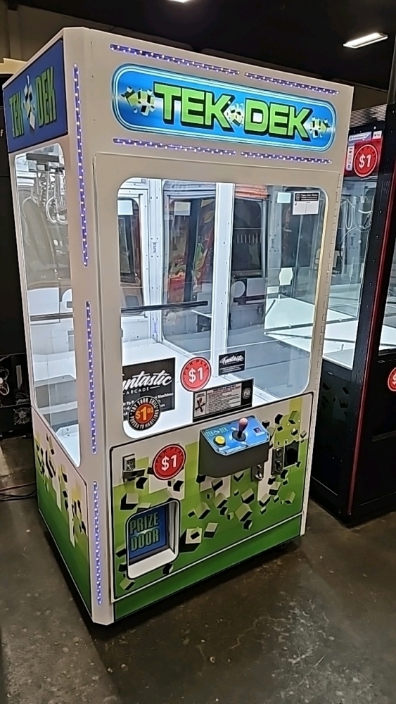 40 IMPULSE TEK DEK PLUSH CRANE MACHINE