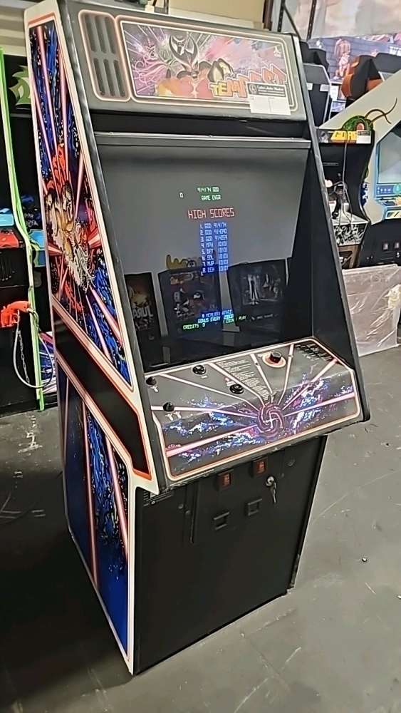 TEMPEST CLASSIC UPRIGHT ARCADE GAME ATARI COLOR VECTOR MONITOR MSK