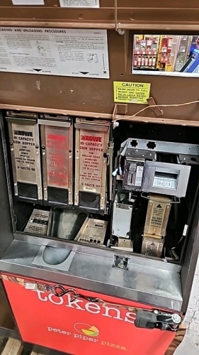 ROWE BC3500 DOLLAR TOKEN COIN CHANGER MACHINE #16