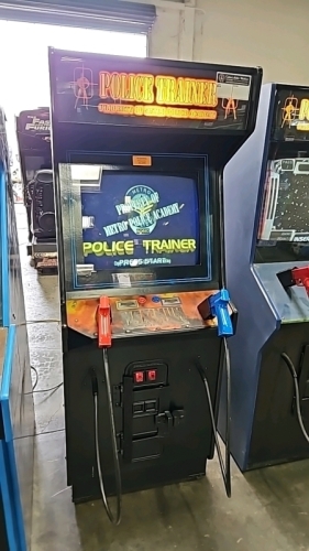 POLICE TRAINER TARGET SHOOTER ARCADE GAME SEGA