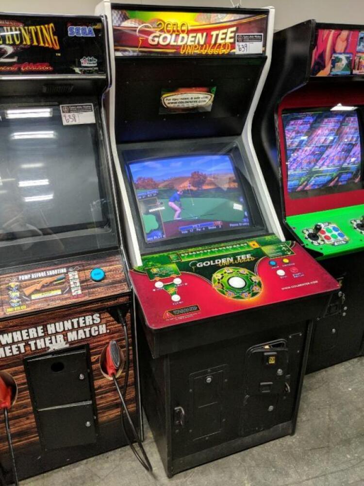 GOLDEN TEE 2010 UNPLUGGED GOLF ARCADE GAME