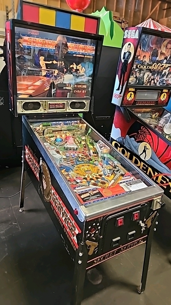 SECRET SERVICE PINBALL MACHINE DATA EAST 1988