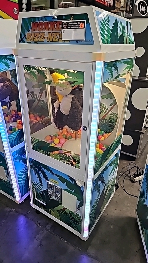 MONKEY BIZZ-NESS TOY EGG CAPSULE PRIZE VENDING MACHINE #2