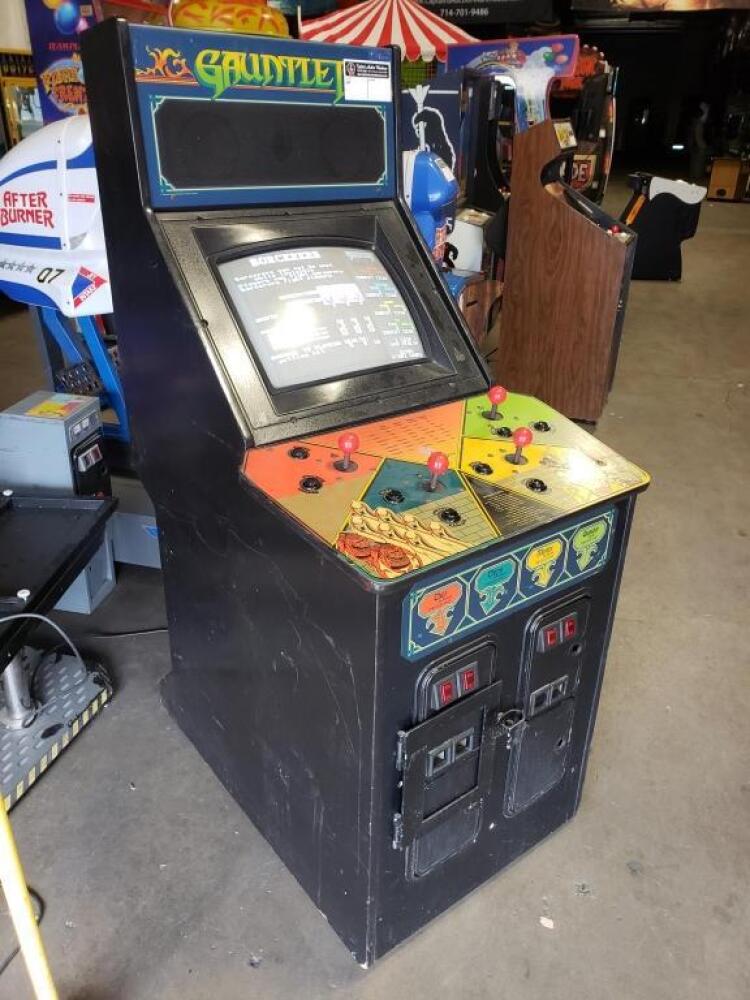 GAUNTLET 4 PLAYER CLASSIC ARCADE GAME ATARI