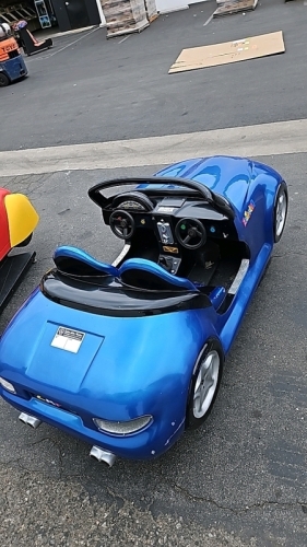 KIDDIE RIDE ZAMPERLA BLUE RACE CAR