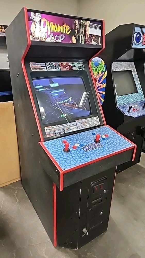DYNAMITE COP UPRIGHT 25 ARCADE GAME SEGA