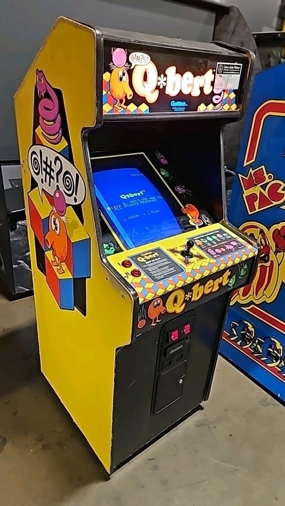 Q*BERT UPRIGHT CLASSIC GOTTLIEB ARCADE GAME CABINET W/ JROC FPGA PCB