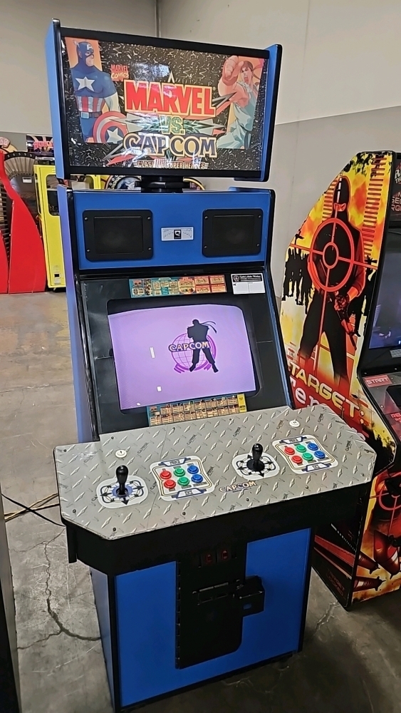 MARVEL VS. CAPCOM 25 UPRIGHT BIG BLUE Q-SOUND CAB ARCADE GAME CAPCOM