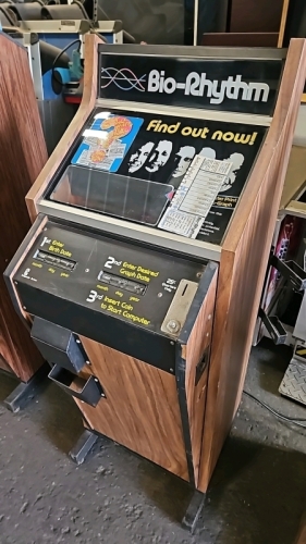 BIO-RHYTHM COIN OP COMPUTER NOVELTY COMPUTER BIO CHART READ OUT ARCADE