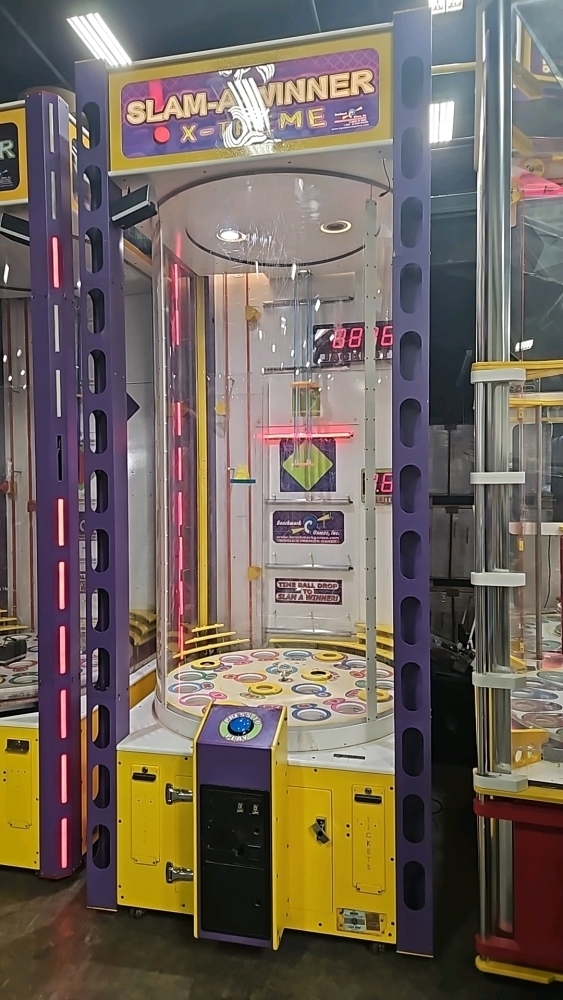 SLAM-A-WINNER X-TREME DELUXE GIANT TICKET REDEMPTION GAME