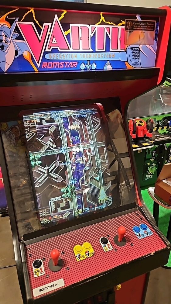 VARTH UPRIGHT VERTICAL ACTION SHOOTER ARCADE GAME 25 CRT MONITOR