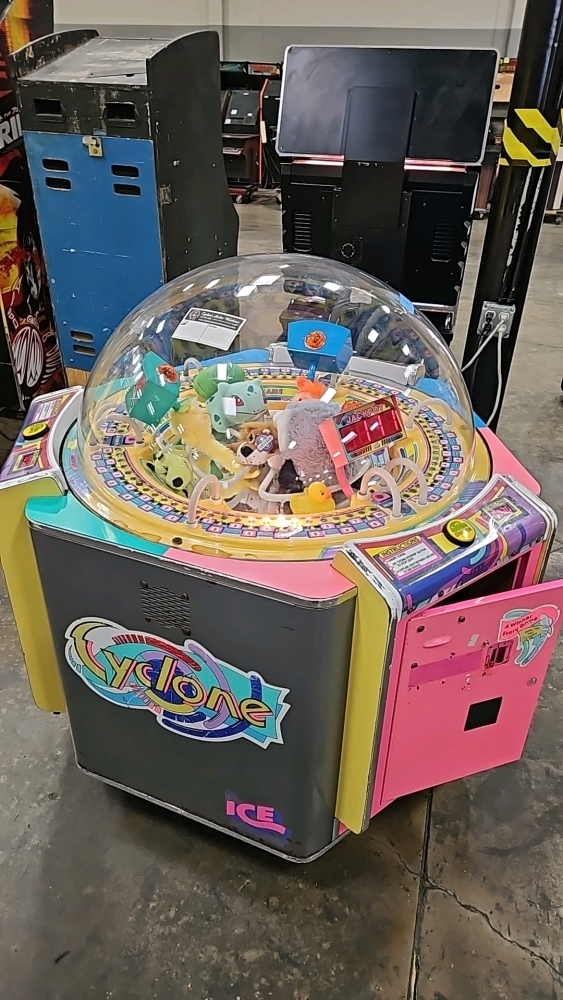 CYCLONE 3 PLAYER TICKET REDEMPTION GAME by ICE