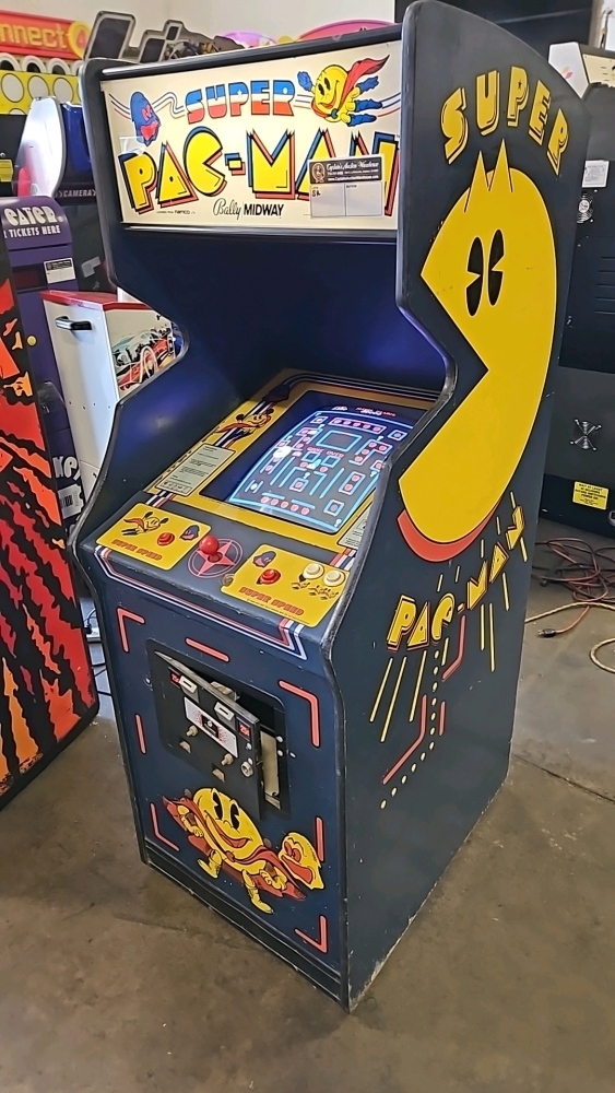 SUPER PAC-MAN UPRIGHT ARCADE GAME BALLY MIDWAY 1982