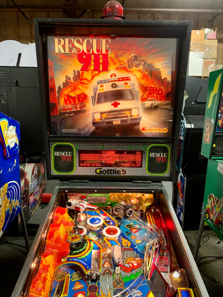 RESCUE 911 PINBALL MACHINE GOTTLIEB 1994