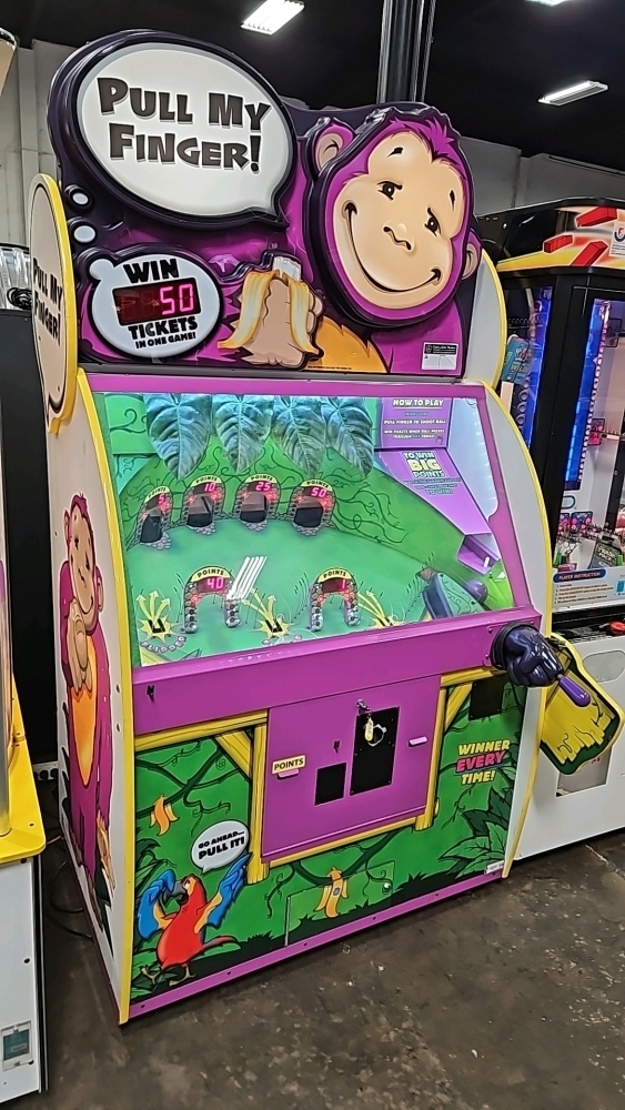 PULL MY FINGER BAYTEK TICKET REDEMPTION GAME