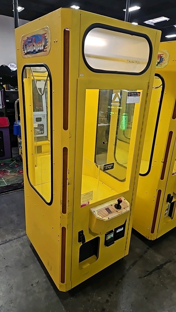 30 SMART CLEAN SWEEP PLUSH CLAW CRANE MACHINE #1