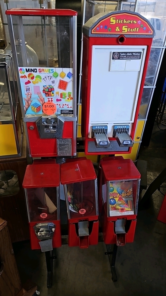 5 HEAD COMBO CAPSULE DUAL STICKER VENDING STAND