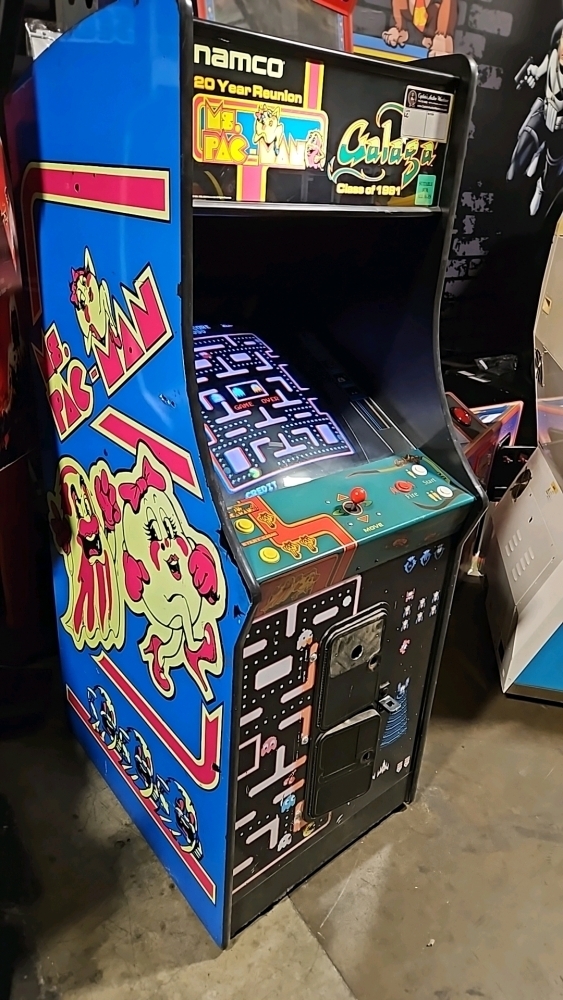 CLASS OF 81 GALAGA MS PACMAN UPRIGHT ARCADE GAME NAMCO