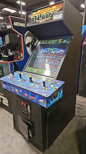 BLITZ 99 NFL FOOTBALL 4 PLAYER ARCADE GAME MIDWAY