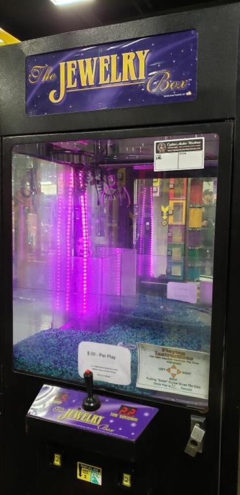 30 JEWELRY BOX ICE PLUSH CRANE MACHINE