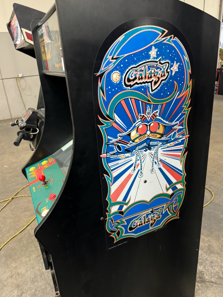 CLASS OF 81 MS. PAC-MAN GALAGA 20 YEAR ANNIVERSARY ARCADE GAME NAMCO