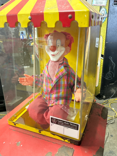 ZIGGY THE CLOWN GUMBALL CAPSULE VENDING MACHINE