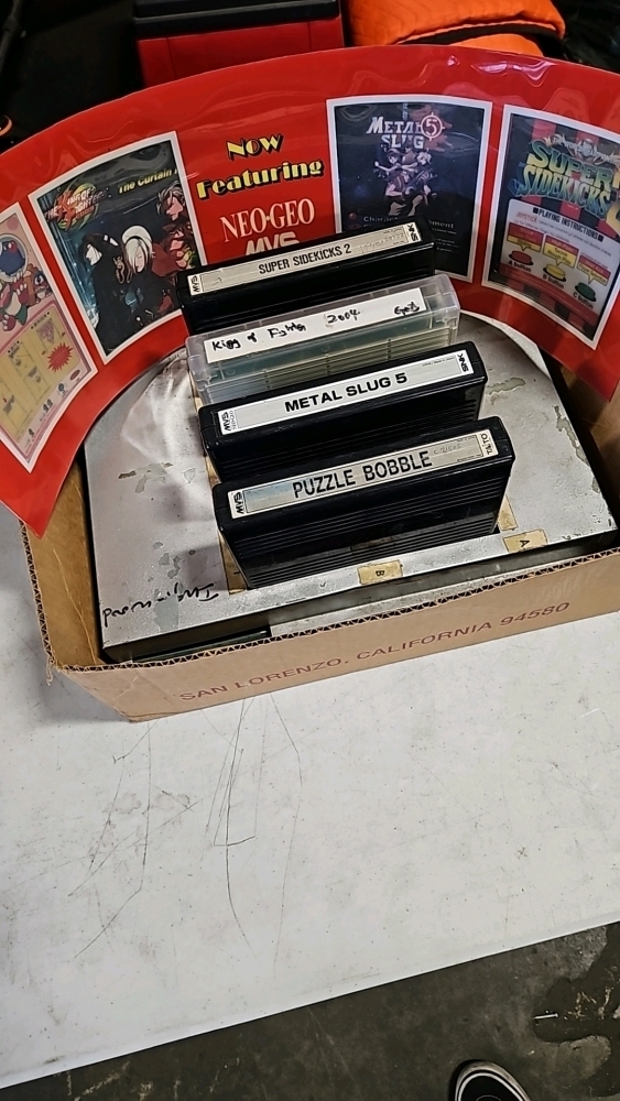 NEO GEO 4 SLOT PCB W/ 4 CARTS PUZZLE BOBBLE, METAL SLUG, KING OF ...