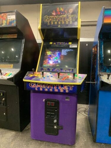 GAUNTLET LEGENDS UPRIGHT ARCADE GAME ATARI