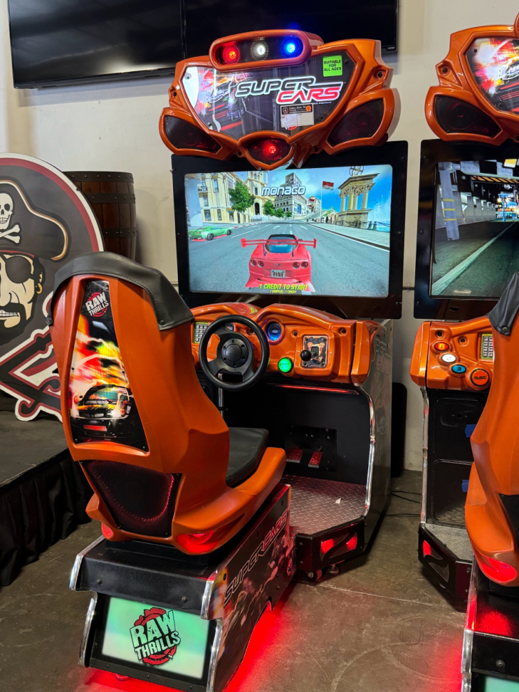SUPER CARS FAST & FURIOUS RACING ARCADE GAME RAW THRILLS
