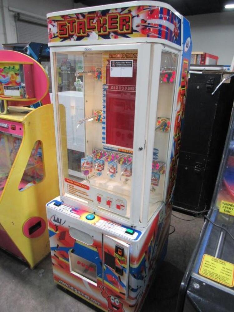 STACKER CLUB RED INSTANT PRIZE GAME LAI GAMES