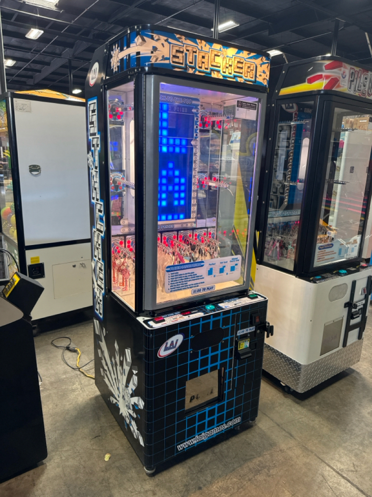 STACKER BLUE PRIZE REDEMPTION GAME