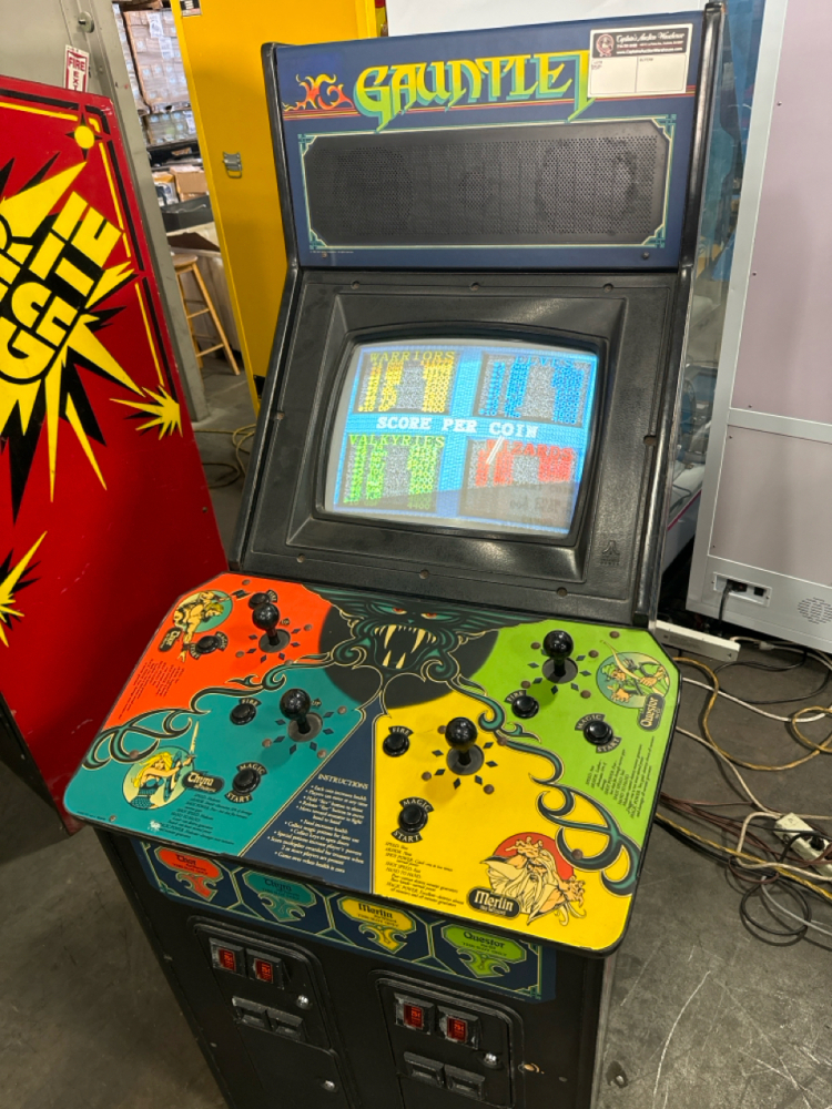 GAUNTLET II UPRIGHT ARCADE GAME ATARI